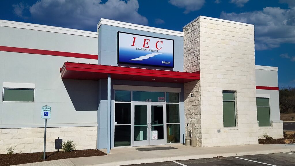 IEC Training Center - Acuform Architecture