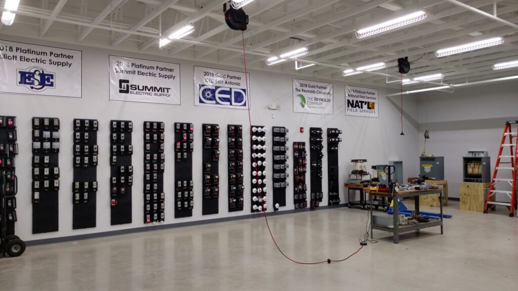 IEC Training Center - Acuform Architecture